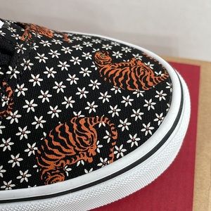 Vans | Shoes | Vans Authentic Tiger Floral Black And White | Poshmark